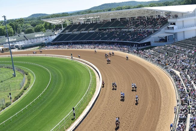 LIVE: Thurby 2026 Schedule, Picks & Derby Weekend Guide | TwinSpires